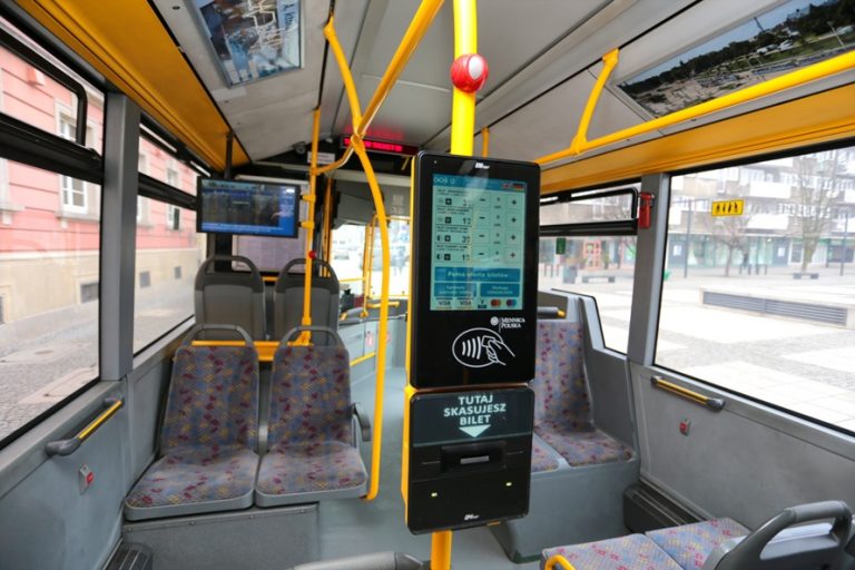 Transportation by bus: airport - Gdansk - Gdansk Trips